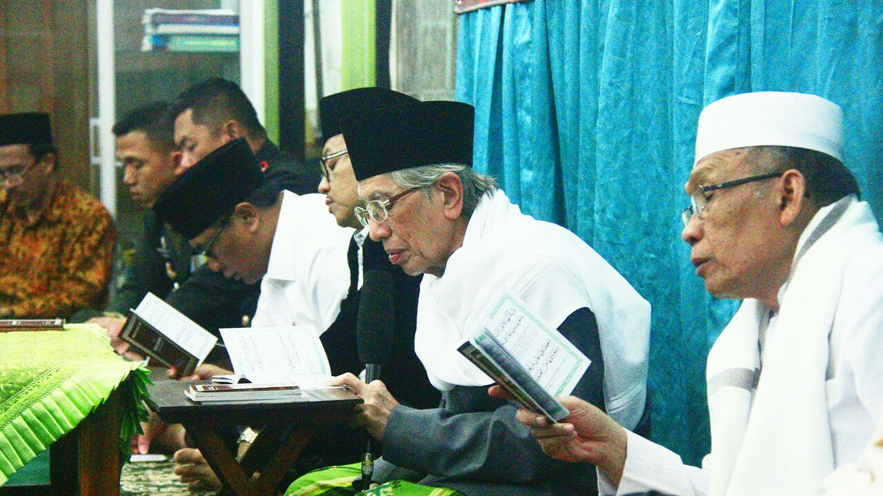 Doa Lintas Agama di Balai Kota Malang, Wali Kota Sutiaji Ajak Warga Syukuri Kemerdekaan ...