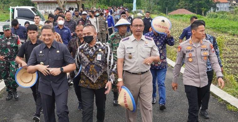 Bpn Dan Pemkot Batu Sukseskan Gerakan Pemasangan Satu Juta Patok Batas