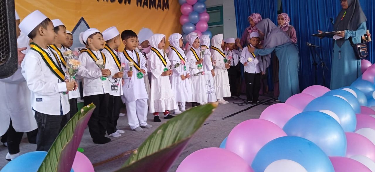 Semarak Pelepasan Siswa-siswi TK Al-Kautsar Nailun Hamam Polehan Kota ...
