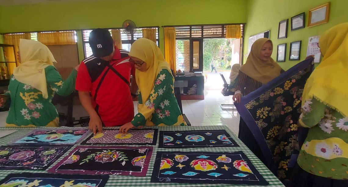 Merdeka Belajar, Batik Tulis Telang Jawi Kusuma, Kolaborasi SMPN 1 ...
